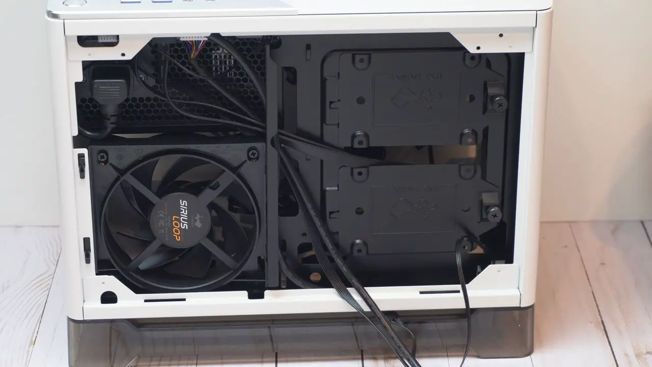 InWin A1 Plus Review | Real Hardware Reviews